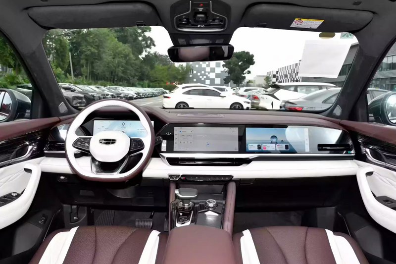 Geely Monjaro 2026: Giá xe kèm Đánh giá mới nhất 05/2026