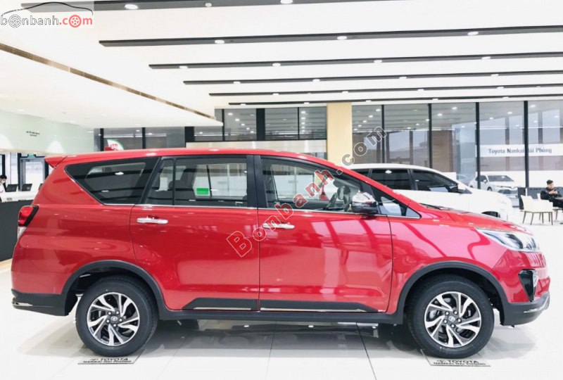 Toyota Innova : Bảng giá xe Innova 09/2022 | Bonbanh.com