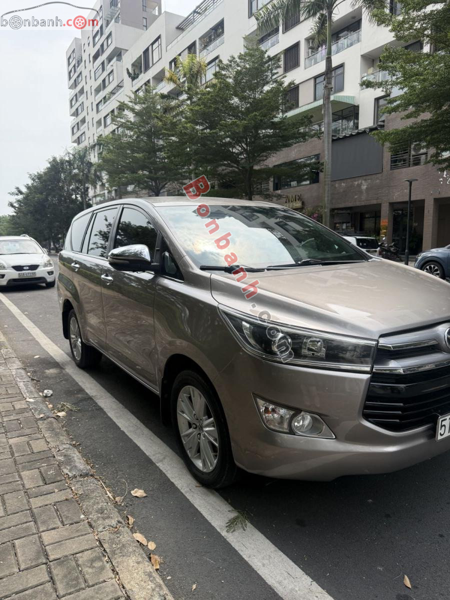 Bán xe ô tô Toyota Innova 2.0V 2016 giá 470 Triệu | 6555203