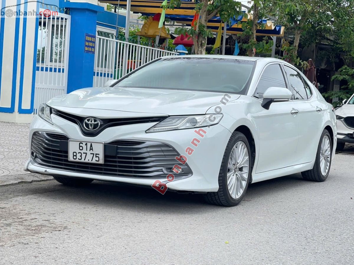 Bán xe ô tô Toyota Camry 2.5Q 2020 giá 868 Triệu | 6449784