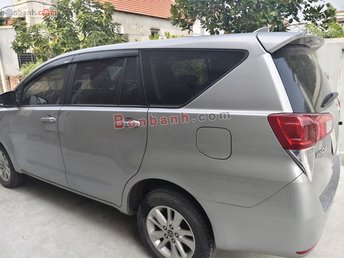 Bán xe ô tô Toyota Innova 2.0E 2017 giá 470 Triệu | 6617915