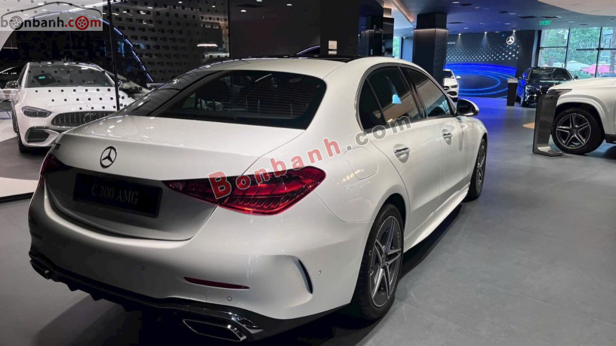 Bán xe ô tô Mercedes Benz C class C300 AMG 2026 giá 2 Tỷ 99 Triệu | 6824158