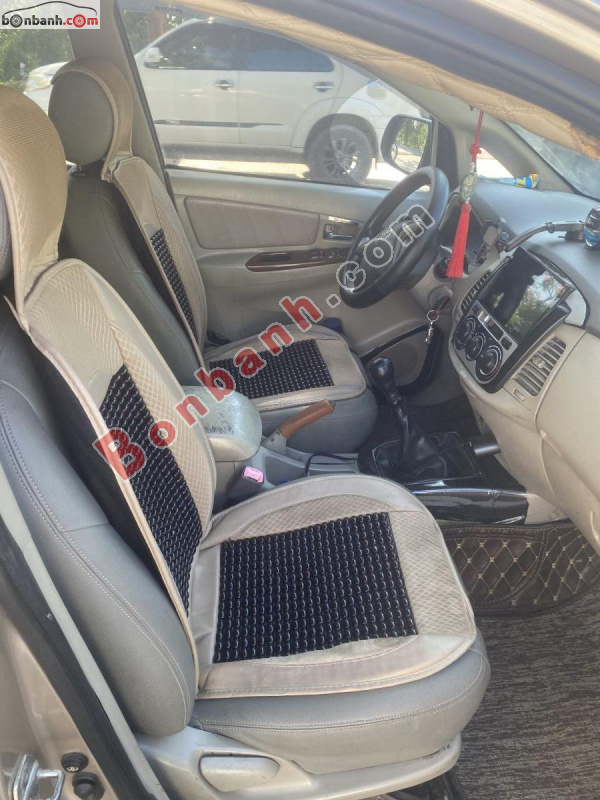Bán xe ô tô Toyota Innova 2015 giá 240 Triệu | 6817805